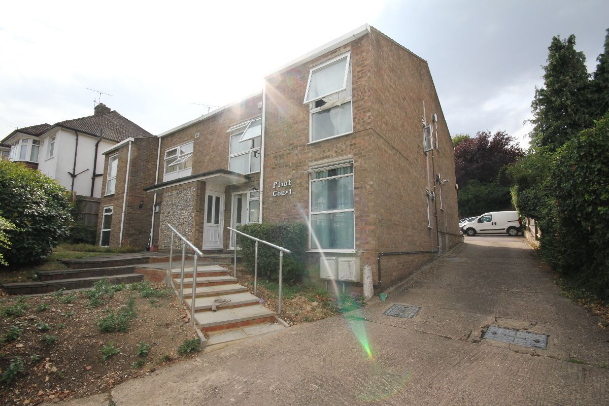 1 bed flat for sale in Flint Court, Farley Hill, Luton LU1 - Zoopla