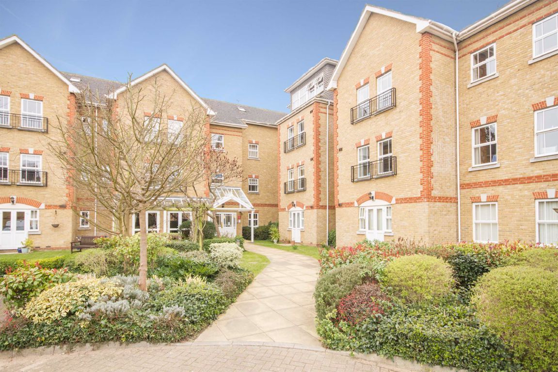 1 bed flat for sale in Draper Close, Isleworth TW7 - Zoopla
