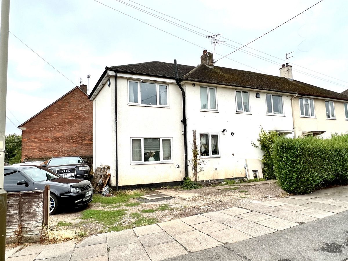 4 bed semi-detached house for sale in Blissett Road, Leicester LE3 - Zoopla