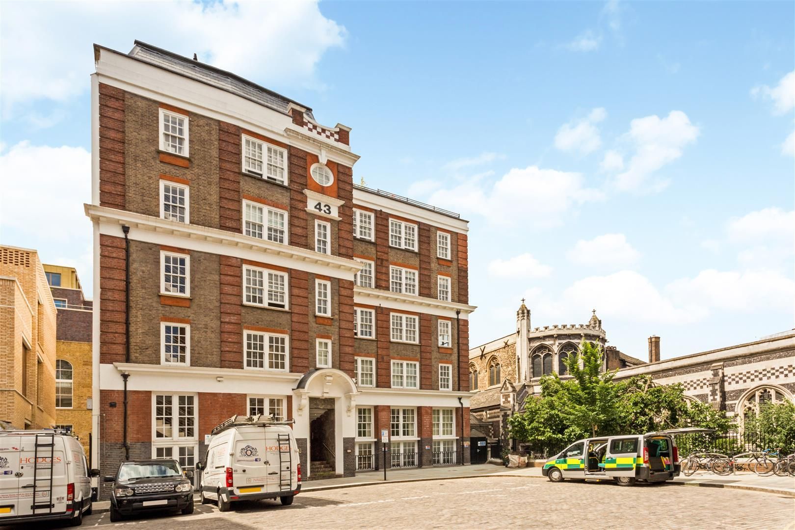 2 bed flat for sale in Bartholomew Close, London EC1A - Zoopla