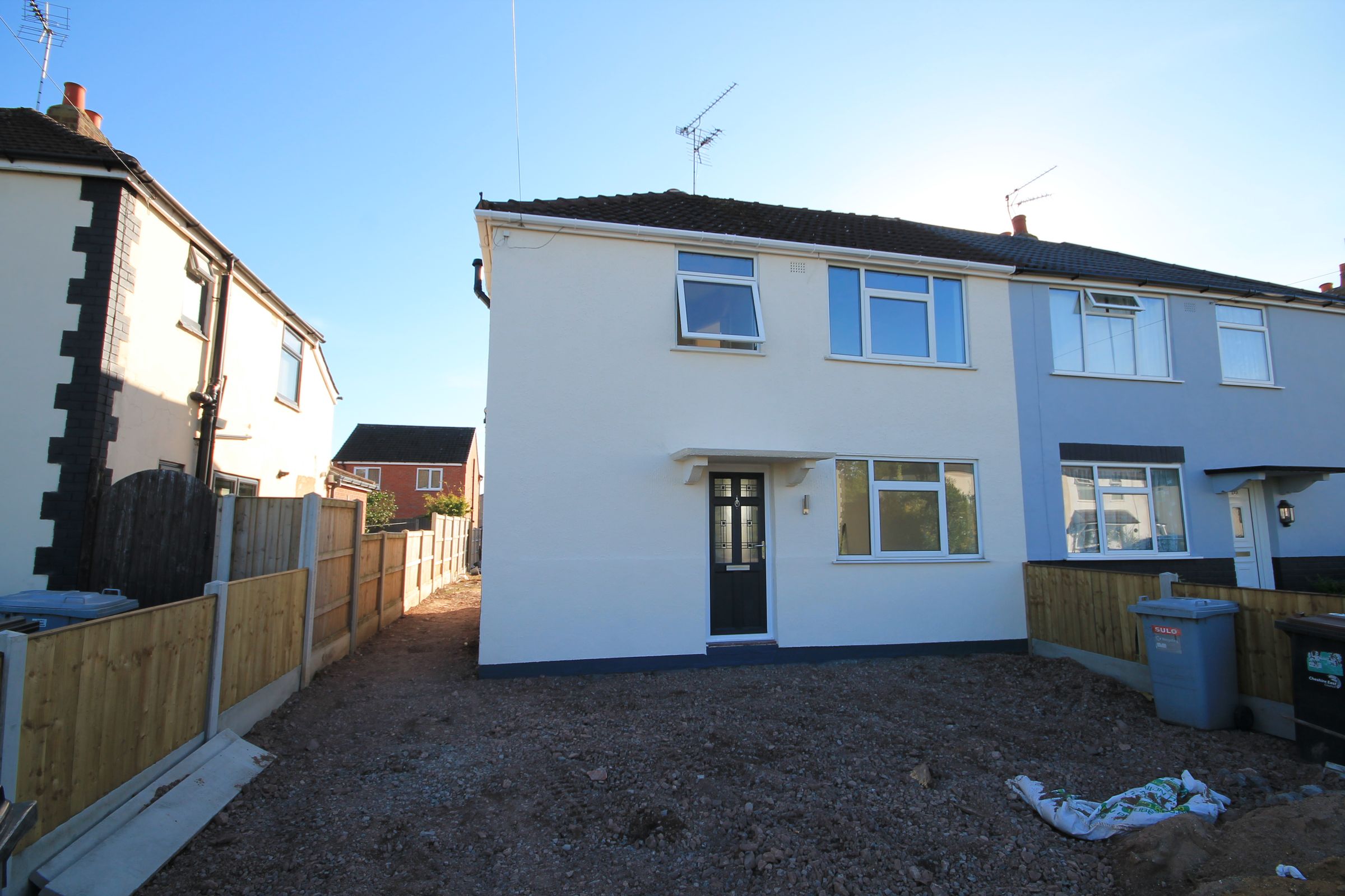 3 bed semi-detached house to rent in Holland Street, Crewe CW1 - Zoopla