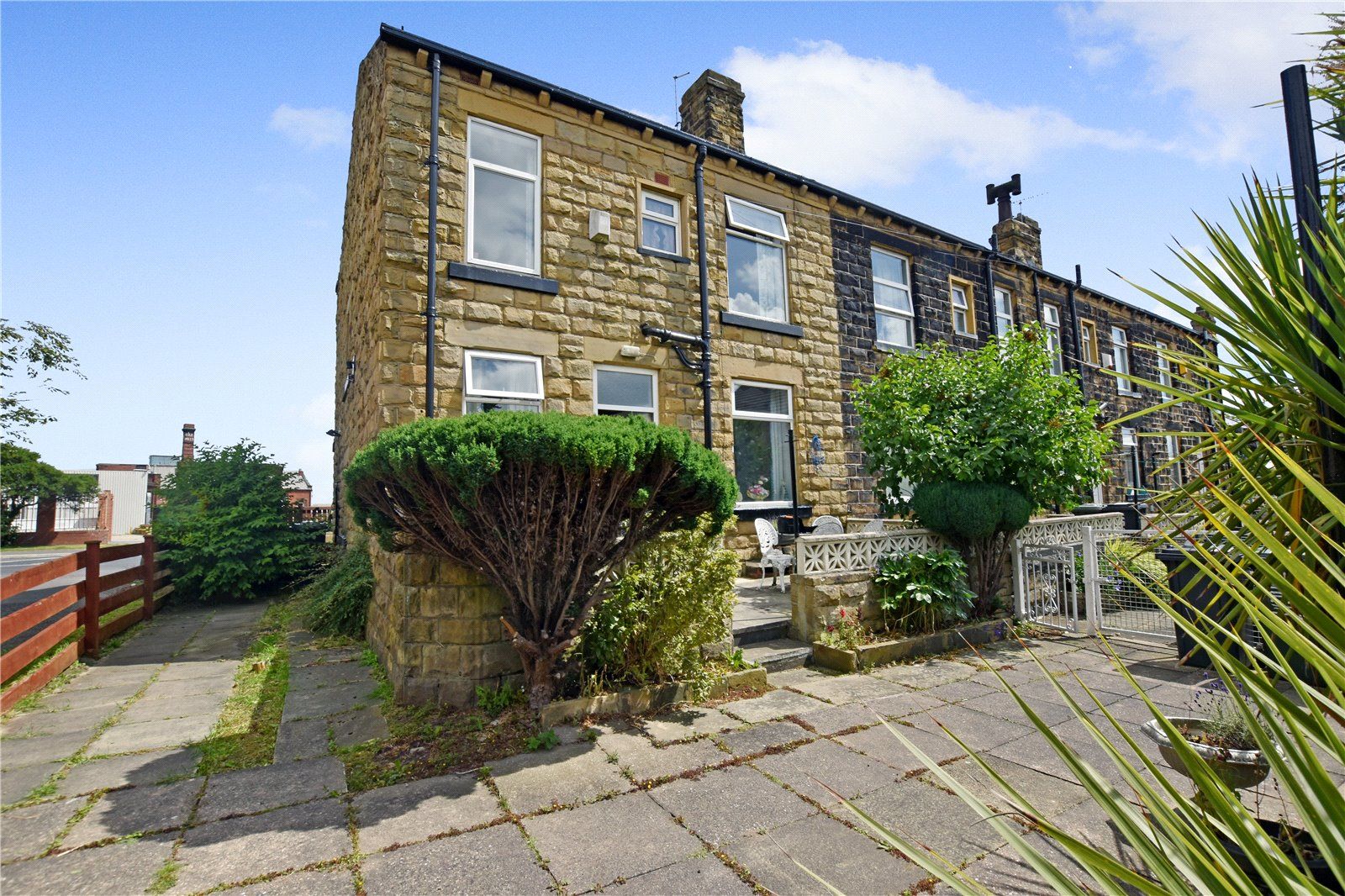 2 Bed Terraced House For Sale In Grange Buildings Morley Leeds West