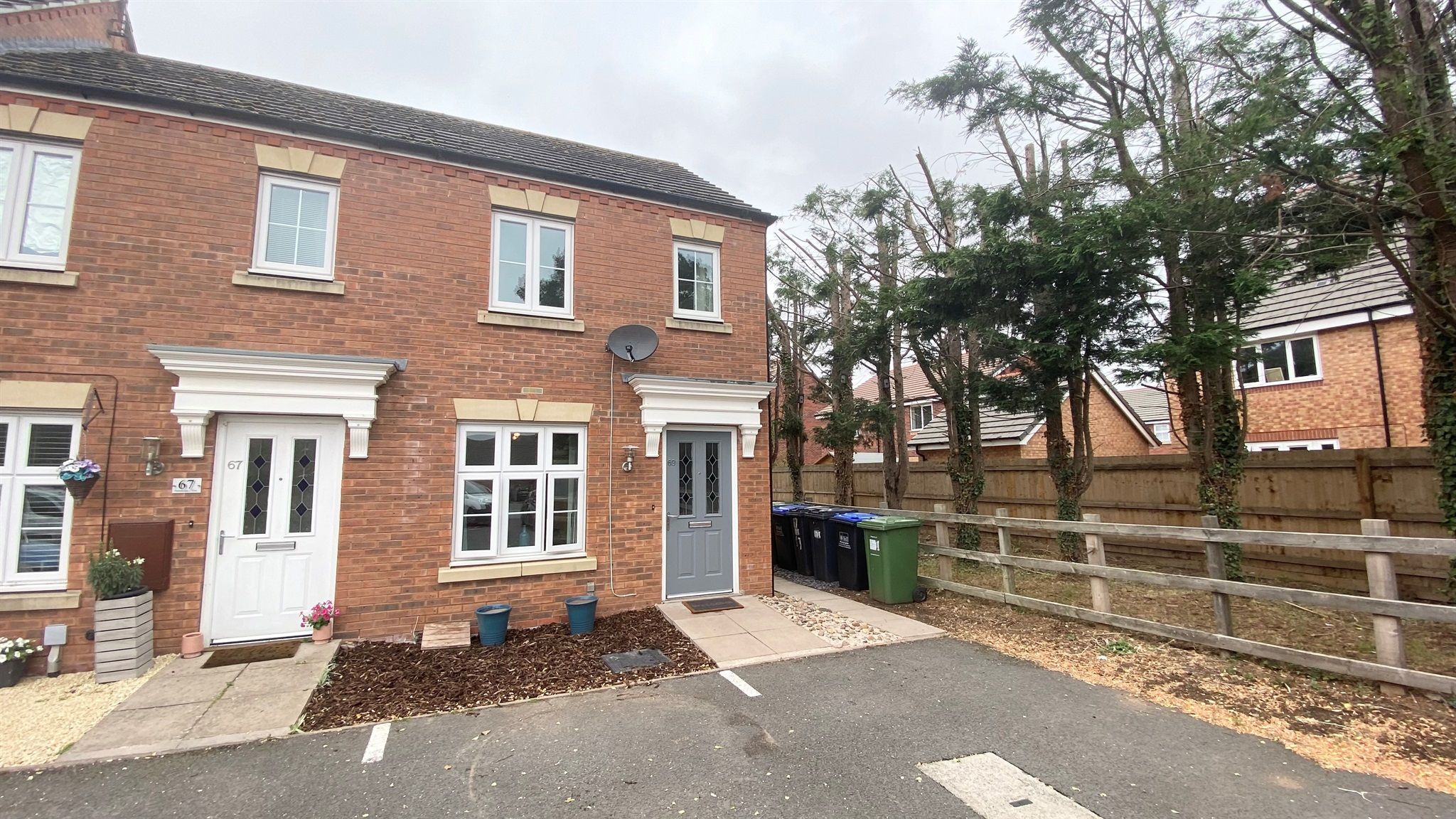 2 Bed End Terrace House For Sale In Bremridge Close Barford Warwick