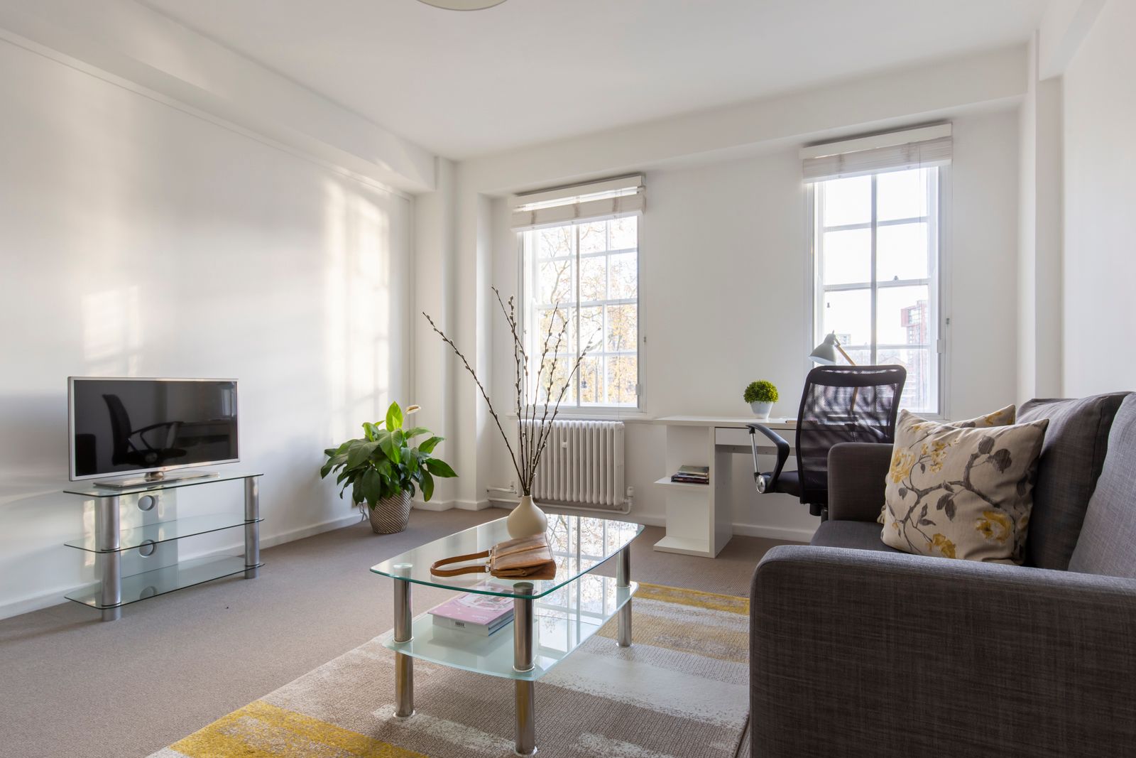 1 bed flat to rent in Dolphin Square, London SW1V - Zoopla