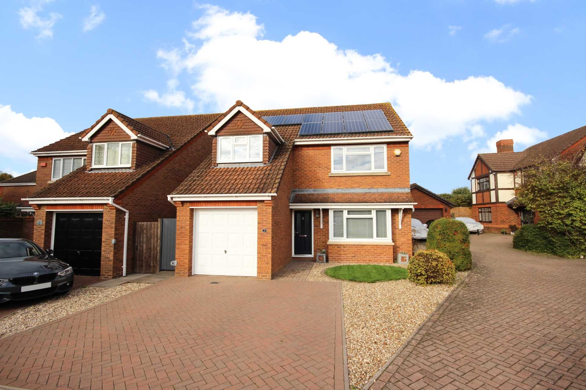 4 bed detached house for sale in Gill Rise, Warfield RG42 - Zoopla