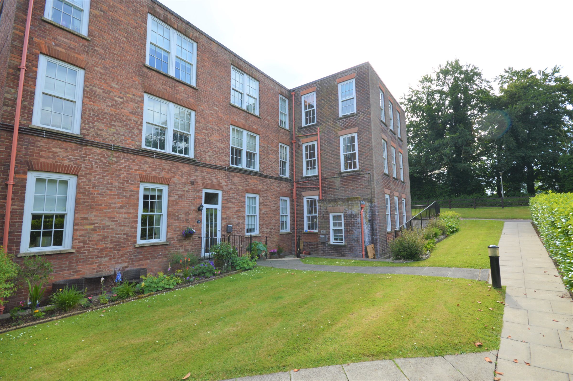3 bed flat for sale in Hall Park Road, Hunmanby, Filey YO14 - Zoopla