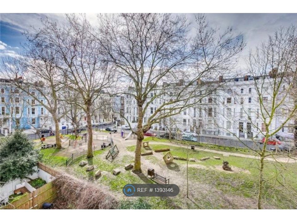 2 bed flat to rent in Powis Square, London W11 - Zoopla