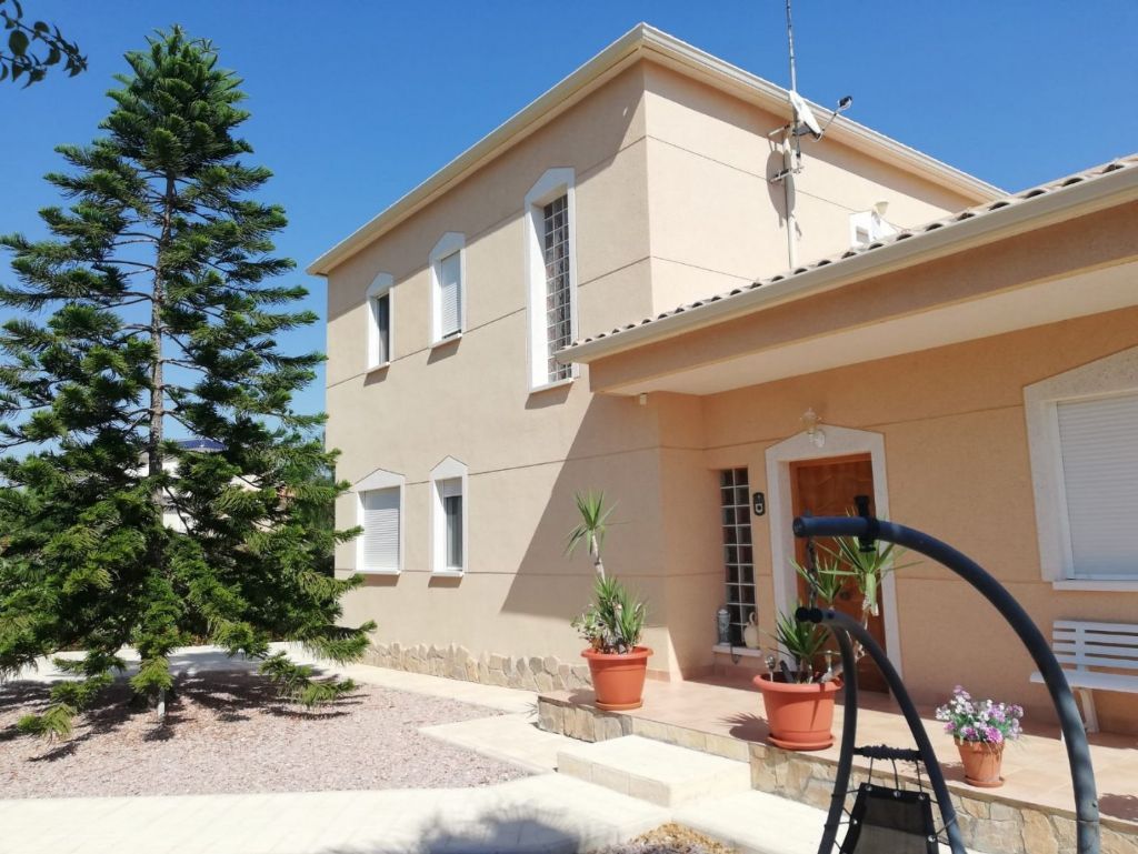 4 bed country house for sale in Partida El Volaor, 03110, Alicante ...
