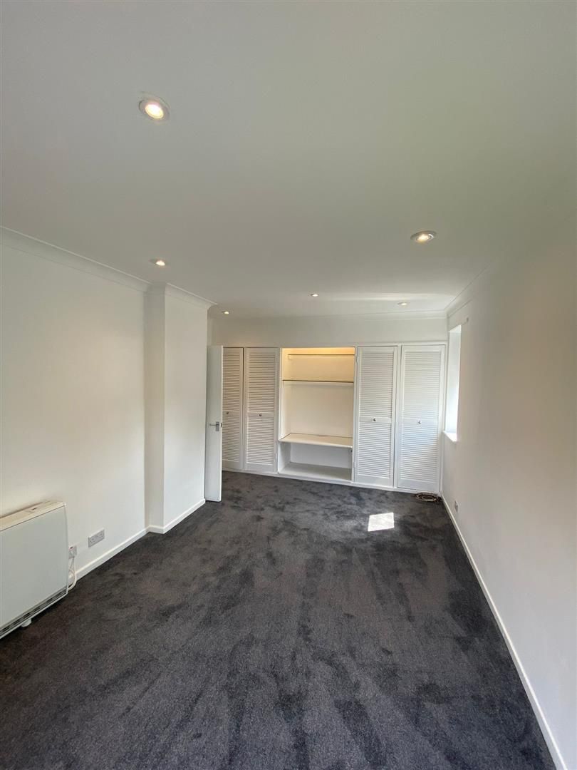 2 bed flat to rent in Nether Street, Finchley, London N12 - Zoopla