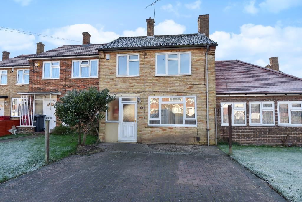 2 bed terraced house for sale in Long Furlong Drive, Slough SL2 - Zoopla
