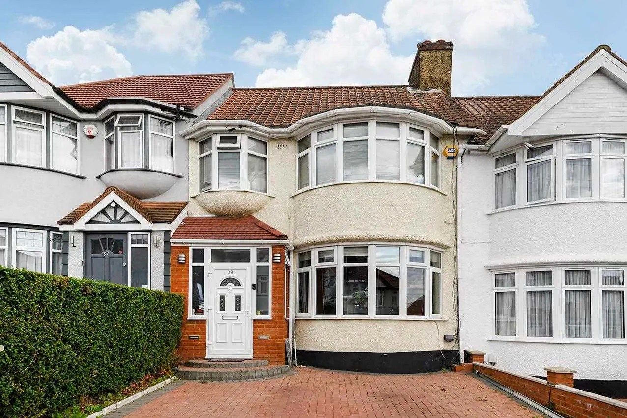 3 bed terraced house for sale in The Grove, London NW9 - Zoopla