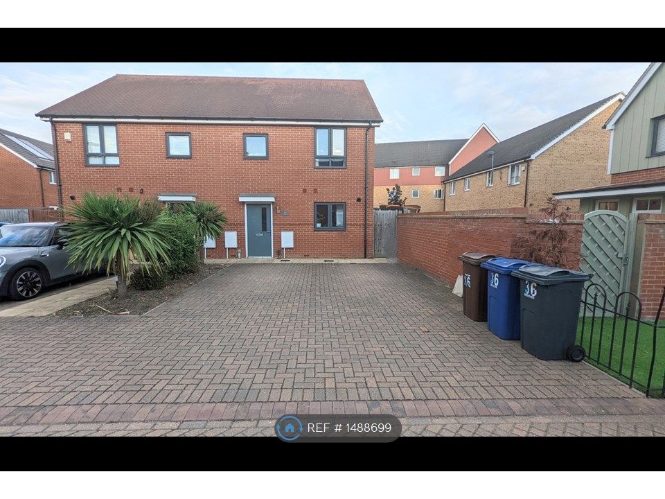 3 bed semi-detached house to rent in Heathland Way, Grays RM16 - Zoopla