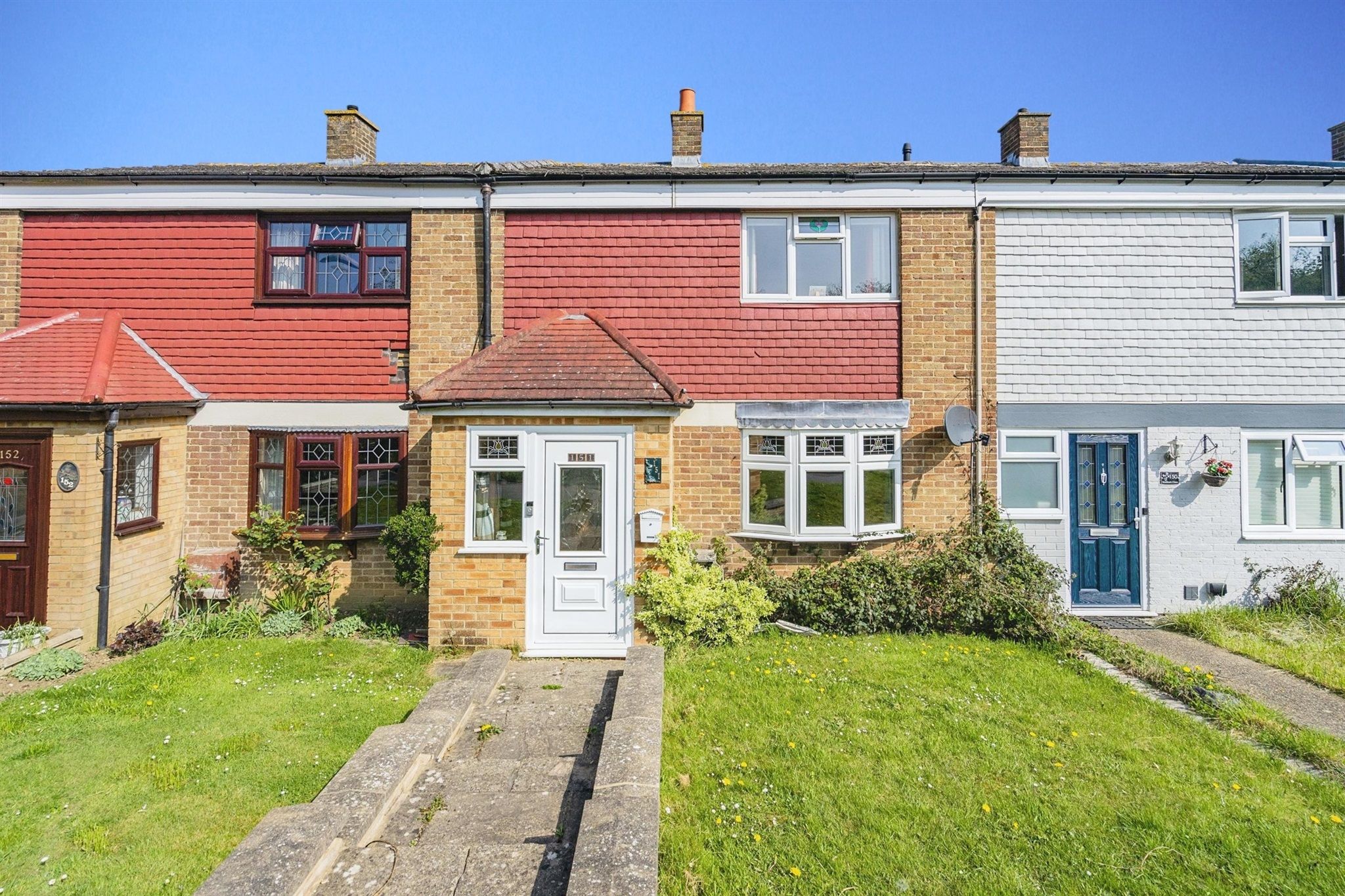 2 bed terraced house for sale in Radburn Close, Harlow CM18 - Zoopla