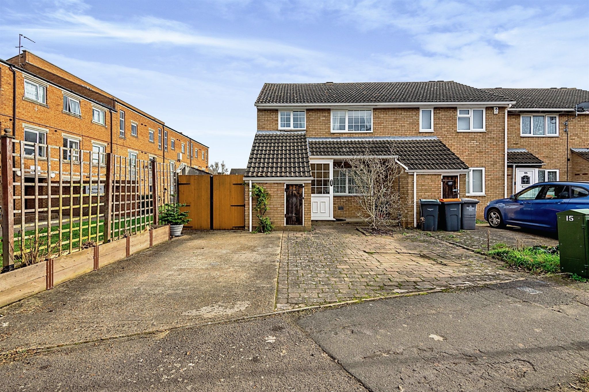 3 Bed End Terrace House For Sale In Hillgrounds Road Kempston Bedford