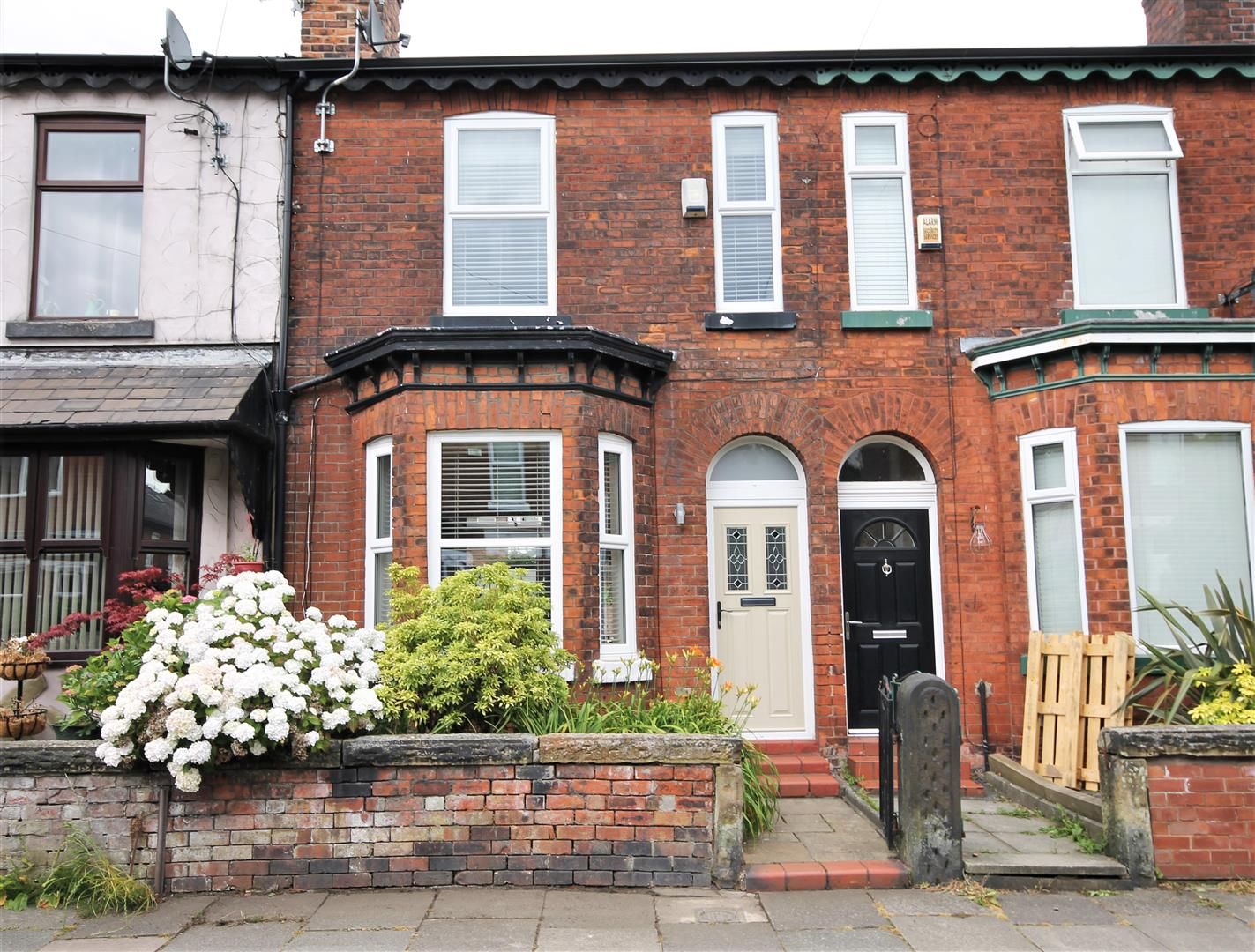 3 Bed Terraced House For Sale In Algernon Street Monton Manchester
