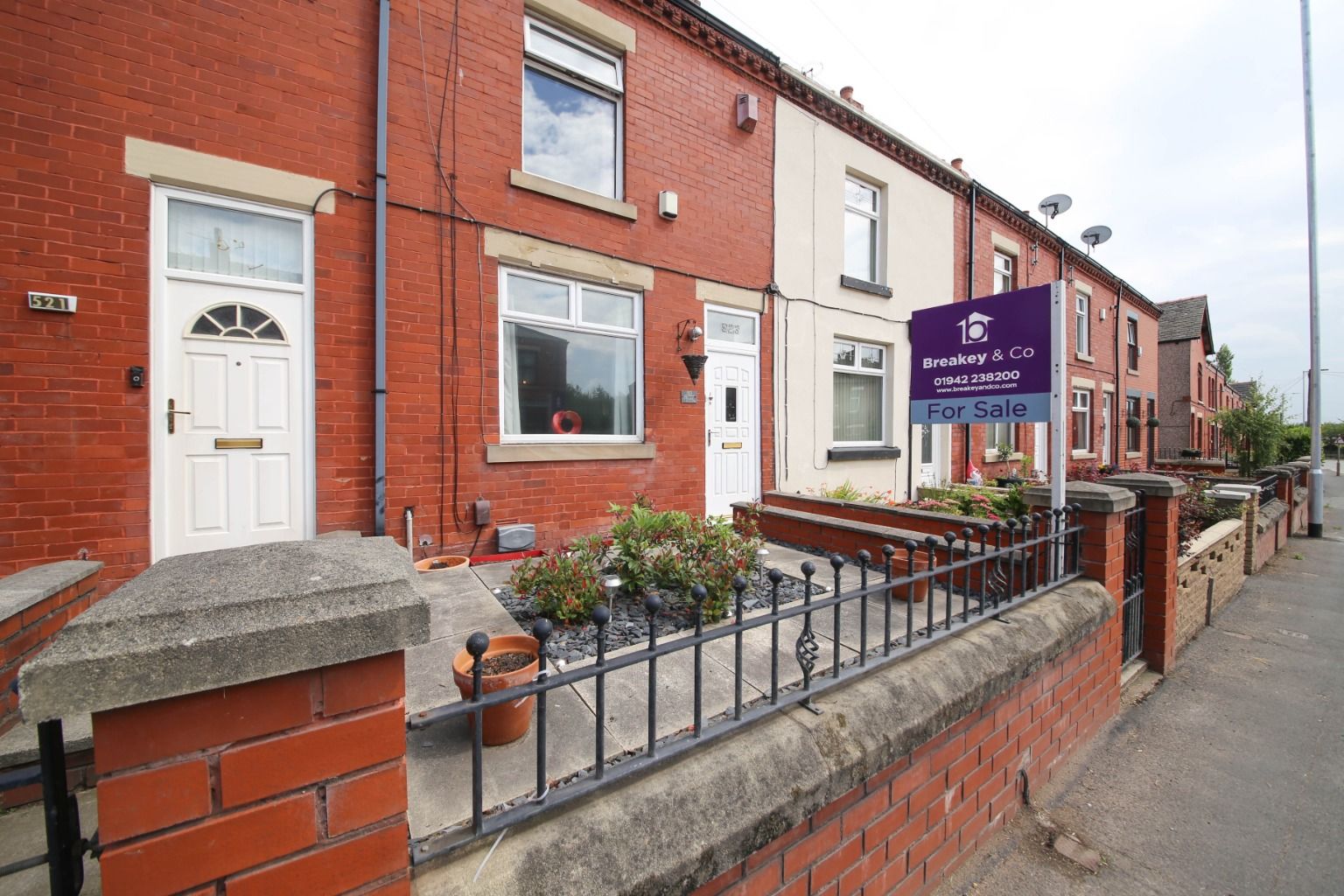 3 Bed Terraced House For Sale In Warrington Road Abram Wigan
