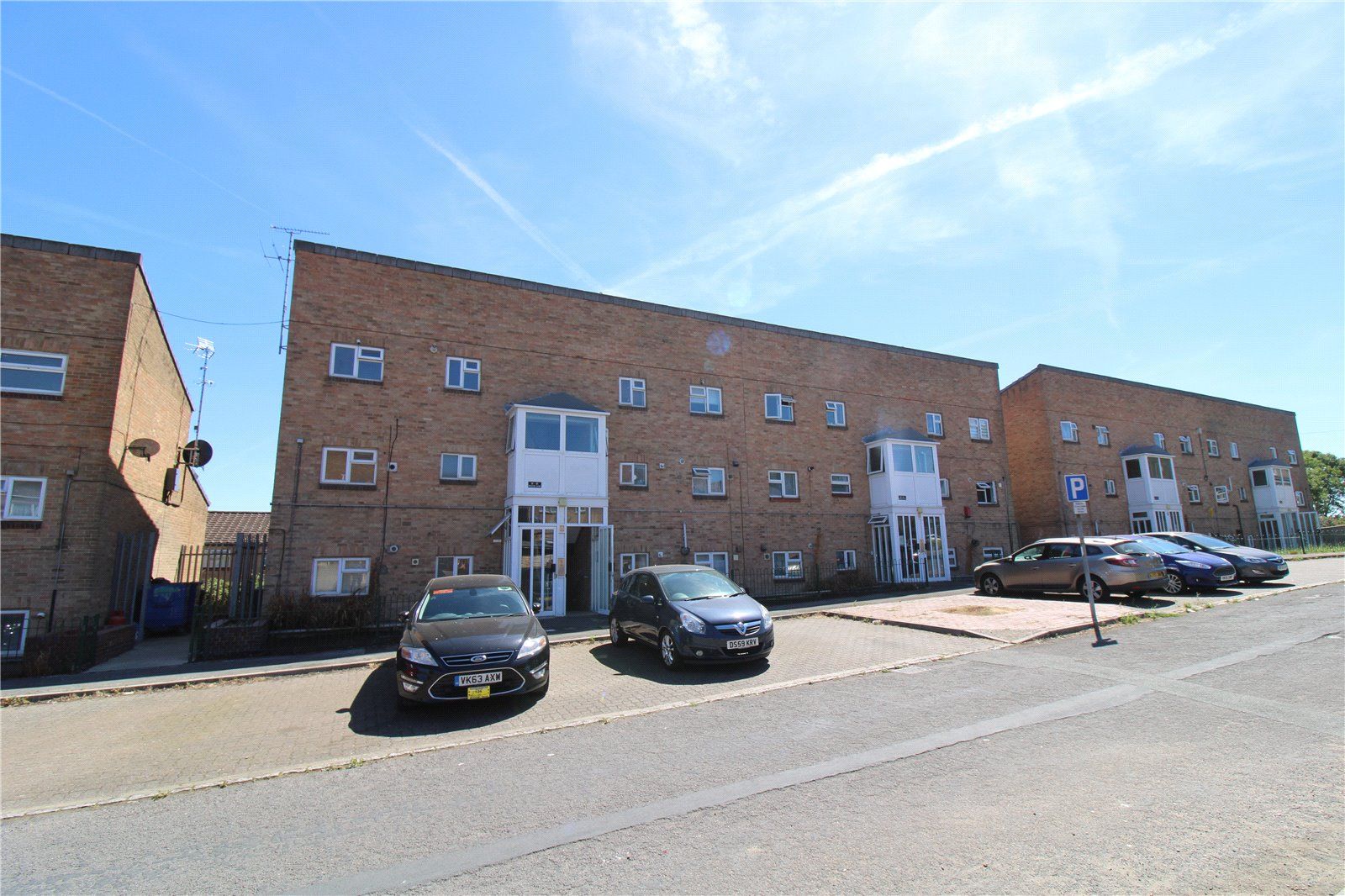 2 bed flat for sale in Beaulieu Close, Toothill, Swindon, Wiltshire SN5 ...