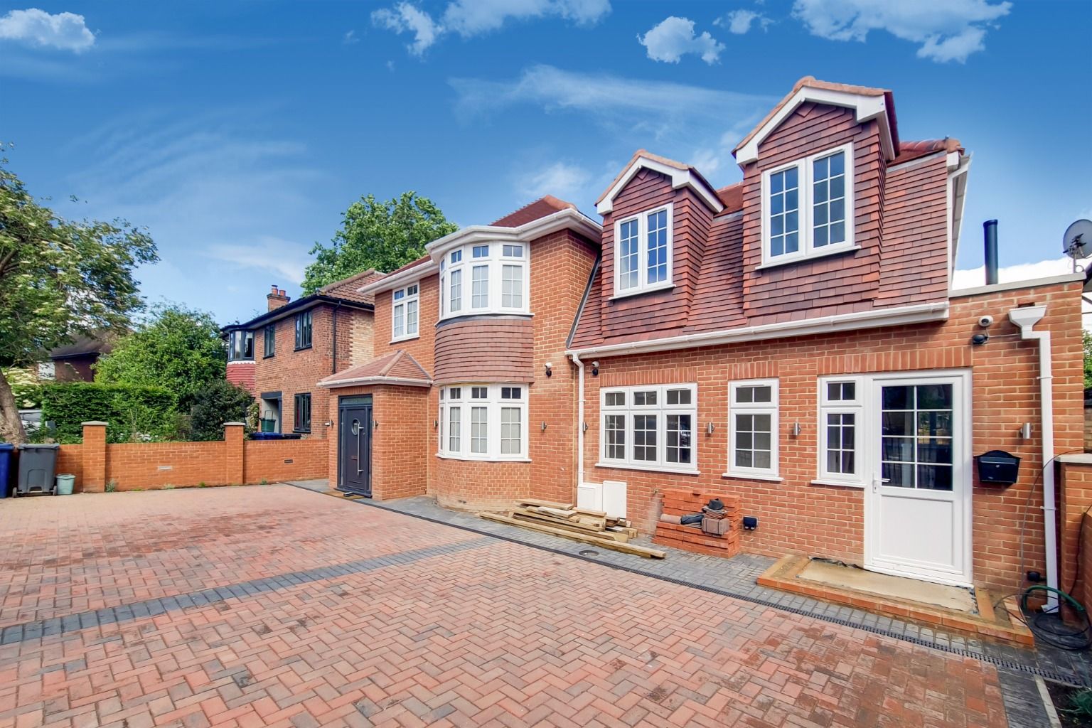 4 bed flat to rent in Perryn Road, London W3 - Zoopla