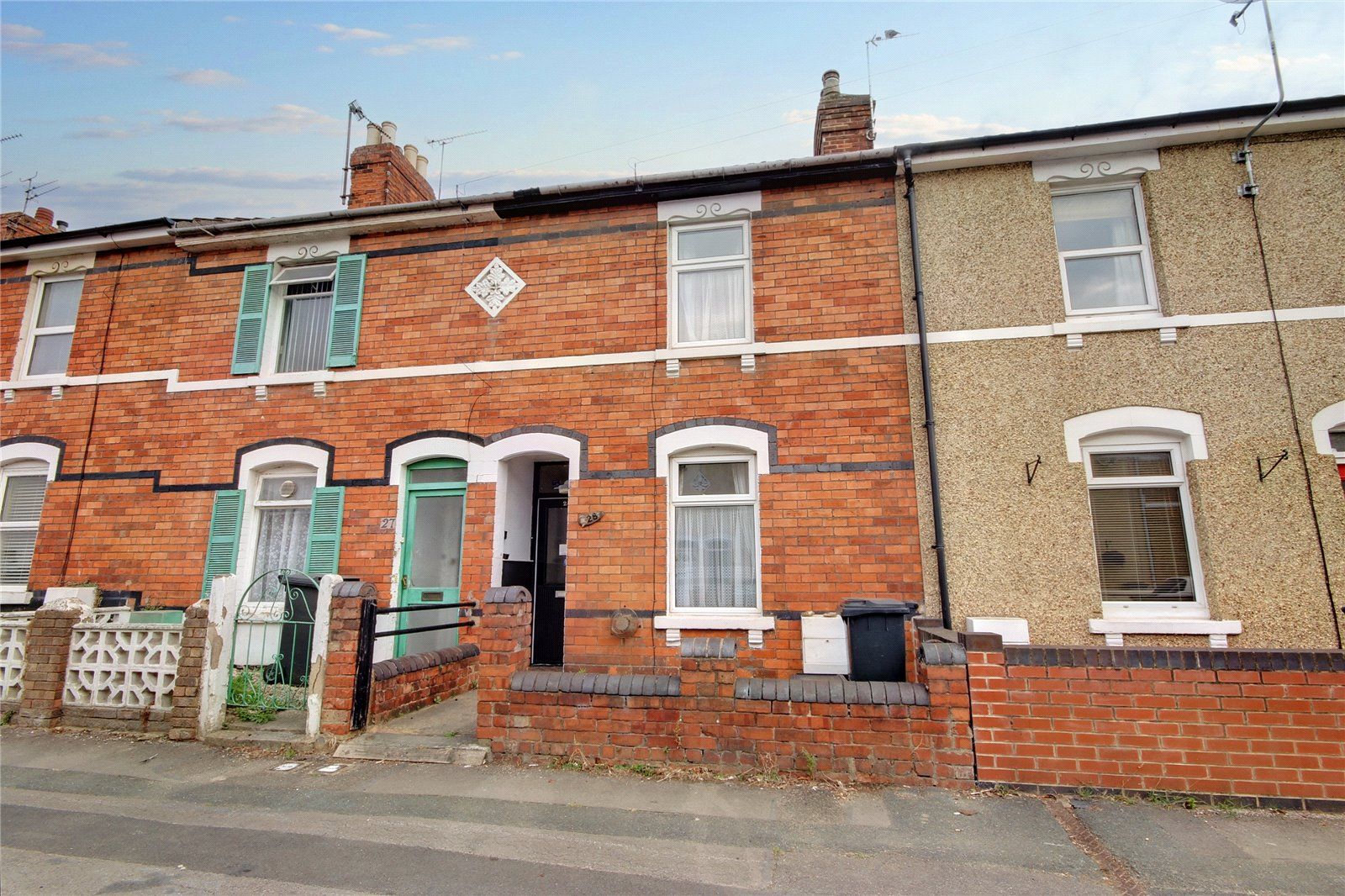 2 Bed Terraced House For Sale In Redcliffe Street Rodbourne Swindon