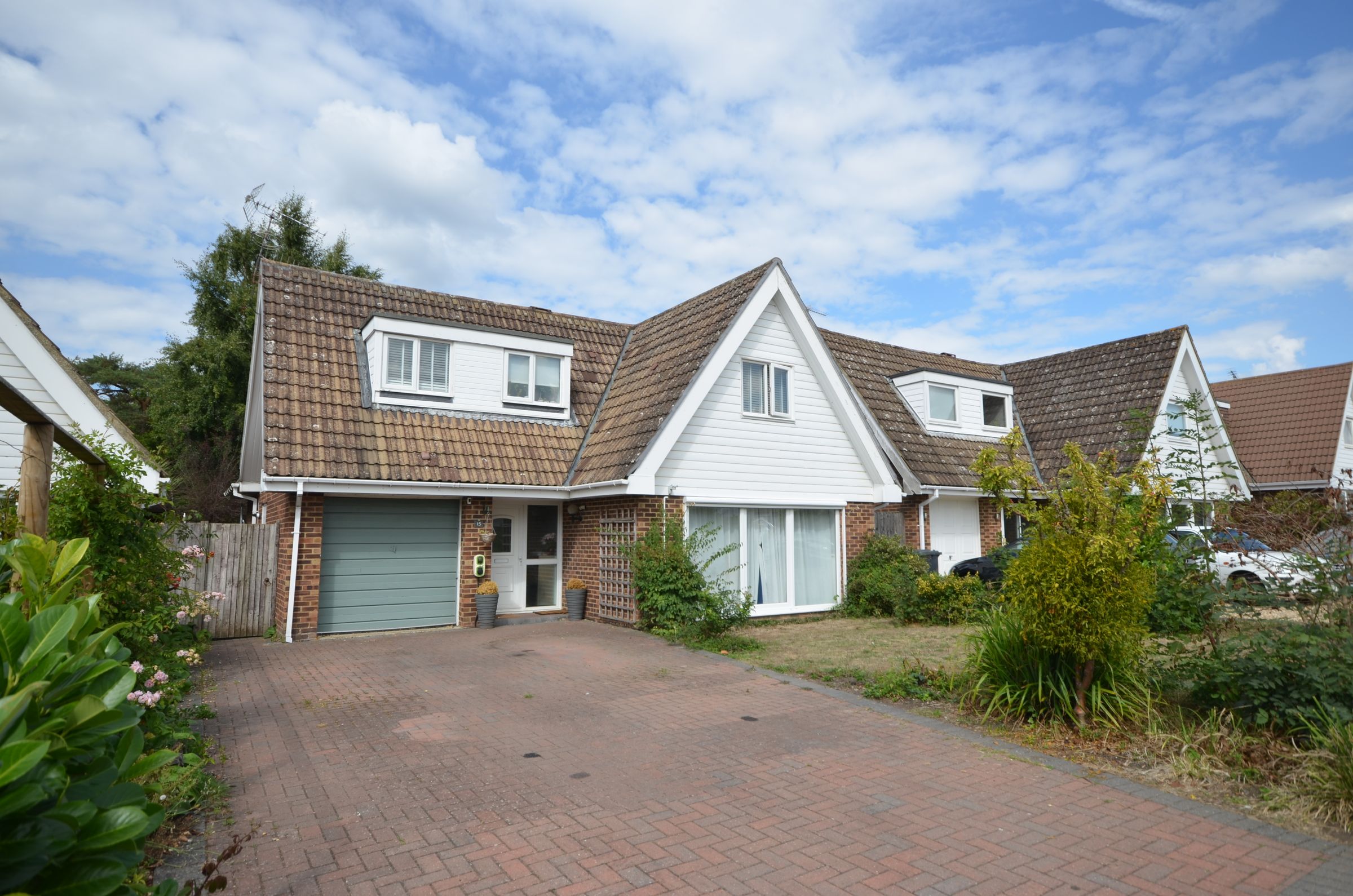 4 bed detached house for sale in Old Cross Tree Way, Ash Green, Surrey ...