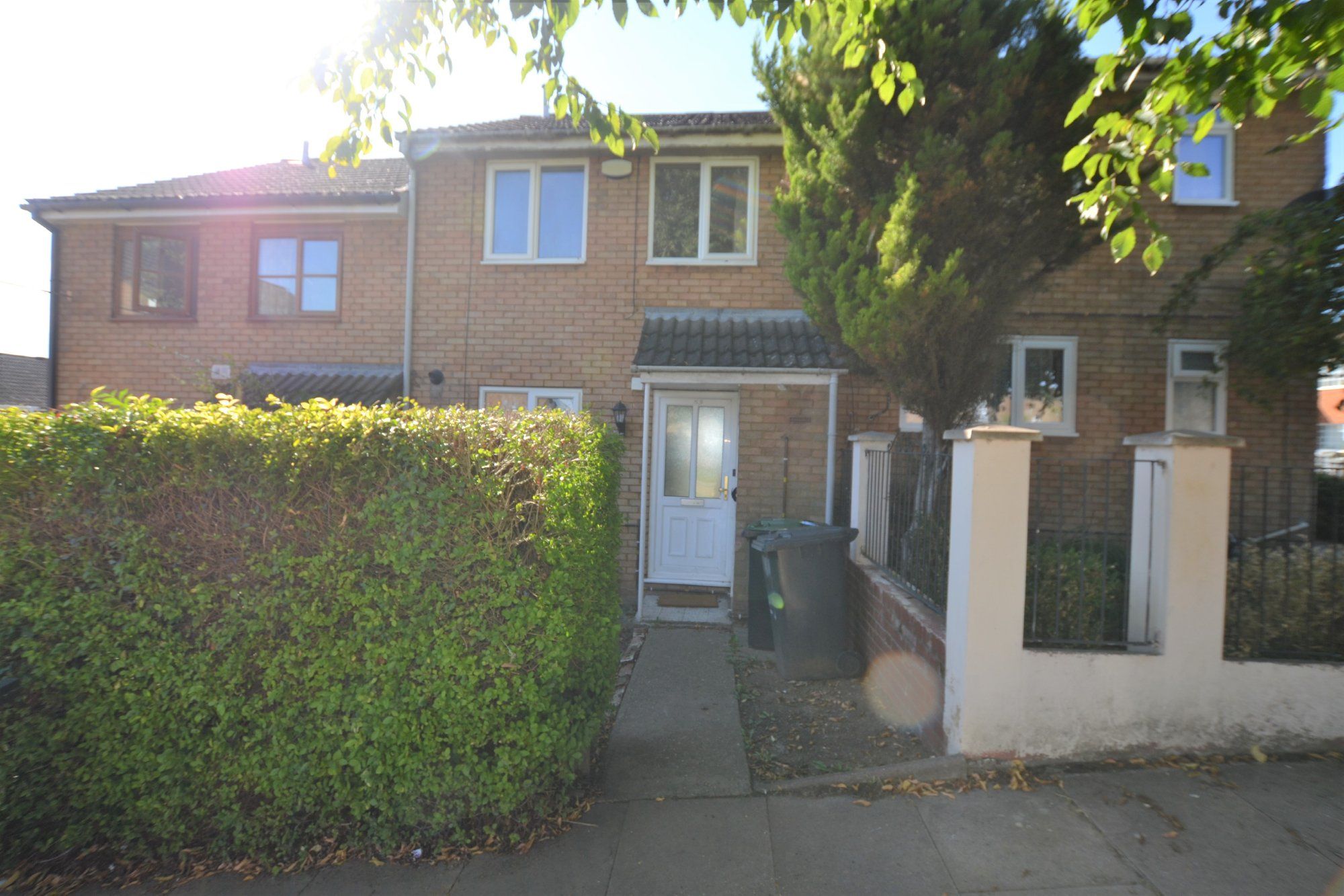 3 bed semi-detached house for sale in Luxembourg Close, Luton LU3 - Zoopla
