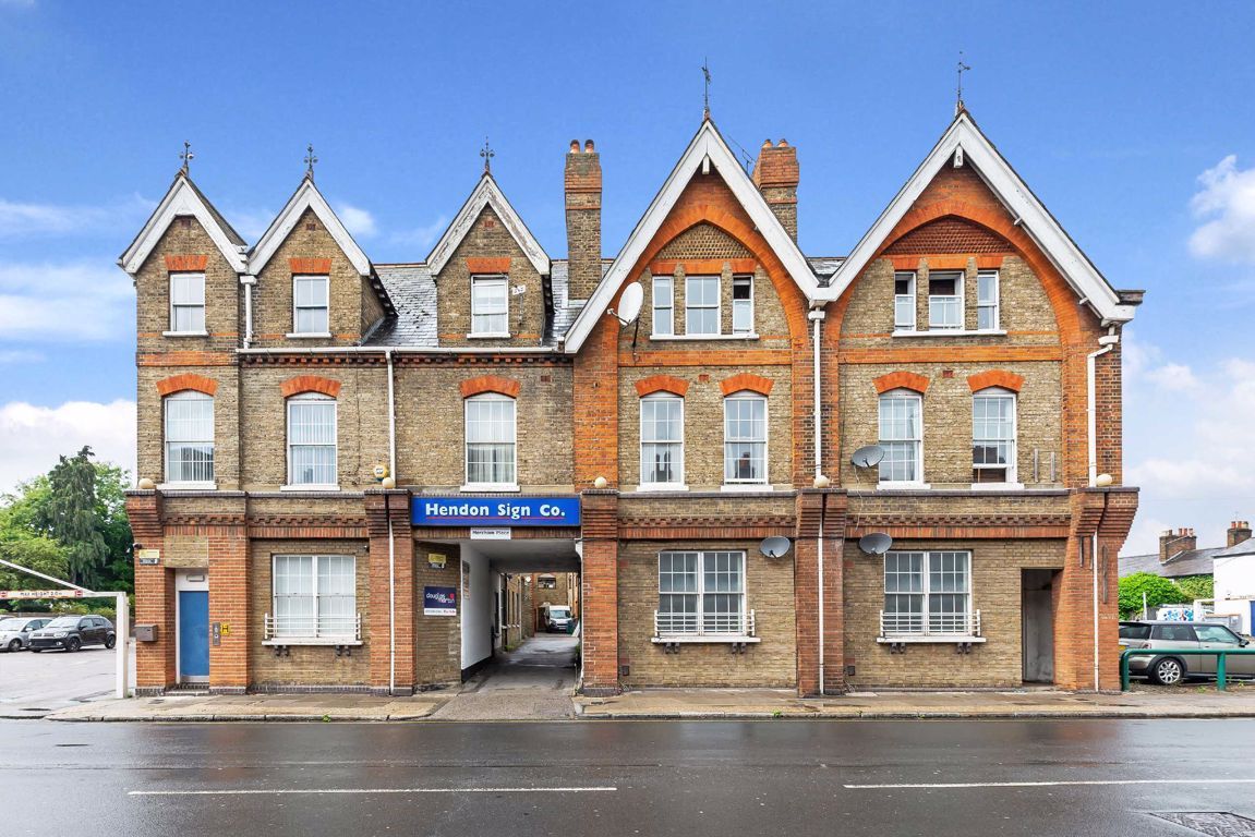 Studio for sale in The Burroughs, London NW4 - Zoopla