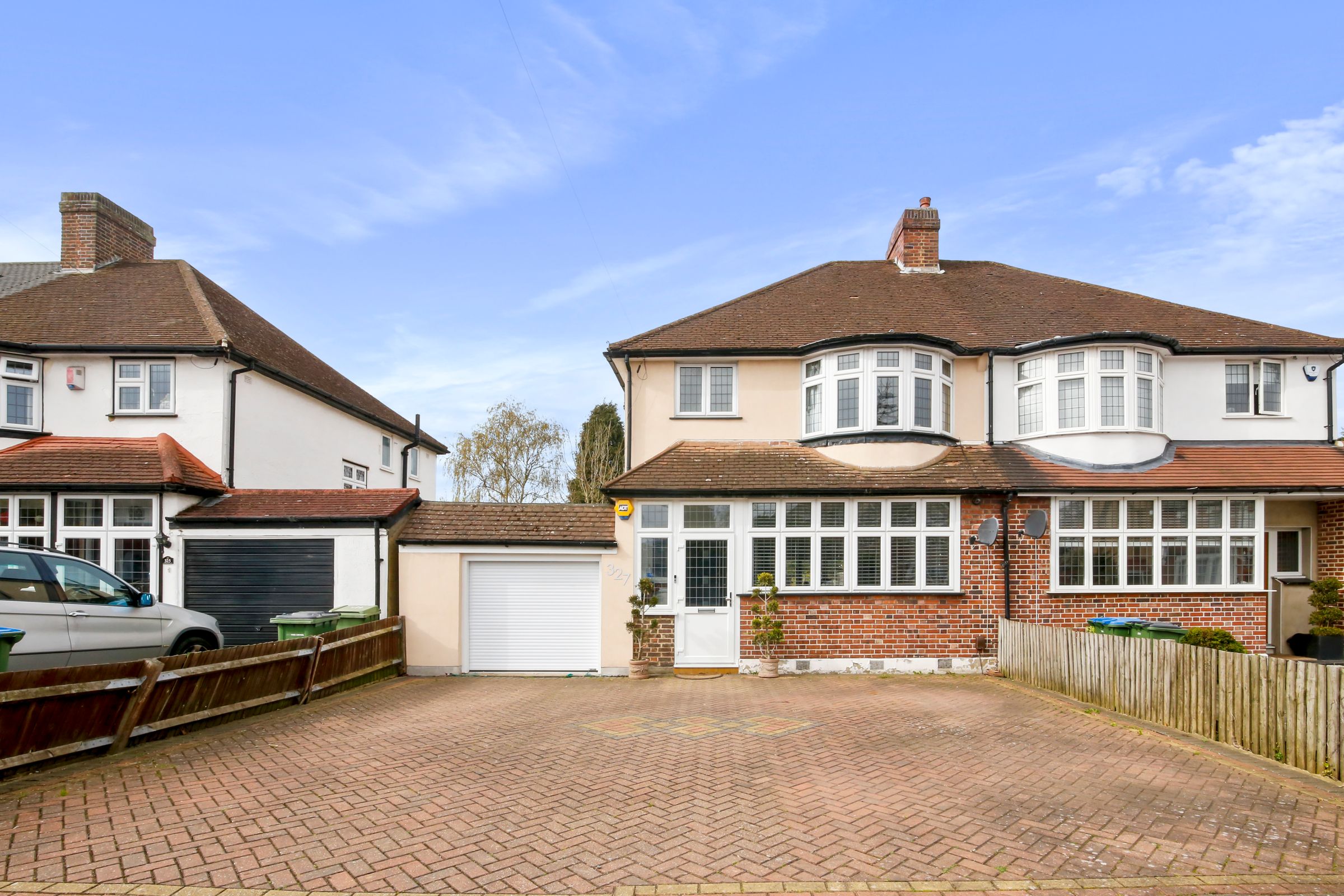 3 Bed Semi Detached House For Sale In Halfway Street Sidcup Kent Da15