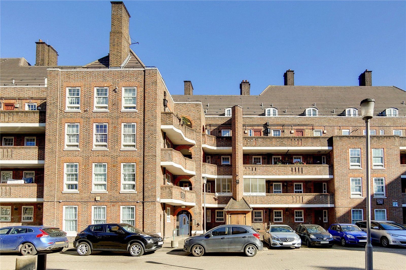 2 bed flat to rent in Gilbert House, Mcmillan Street, London SE8 - Zoopla