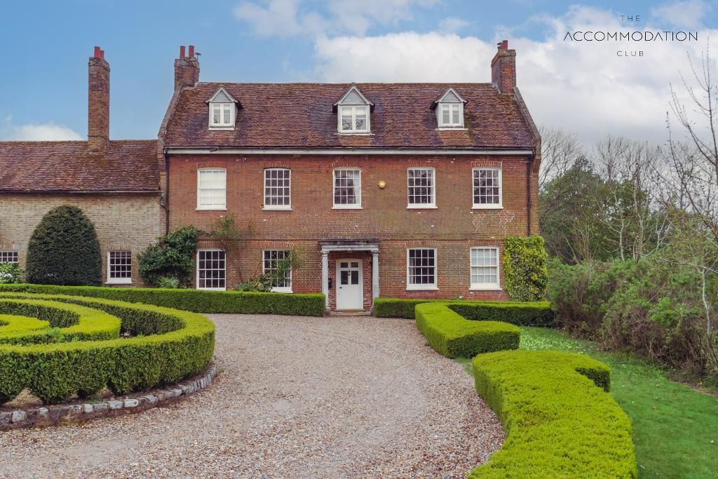 6 bed semi-detached house to rent in Sacombe Park, Ware SG12 - Zoopla