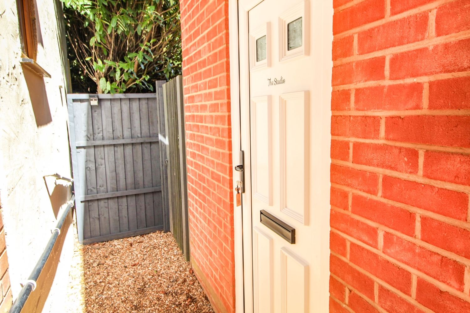 Studio to rent in Wimborne Road West, Wimborne, Dorset BH21 - Zoopla