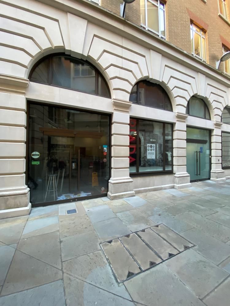 Retail premises to let in Adams Court, London EC2N - Zoopla