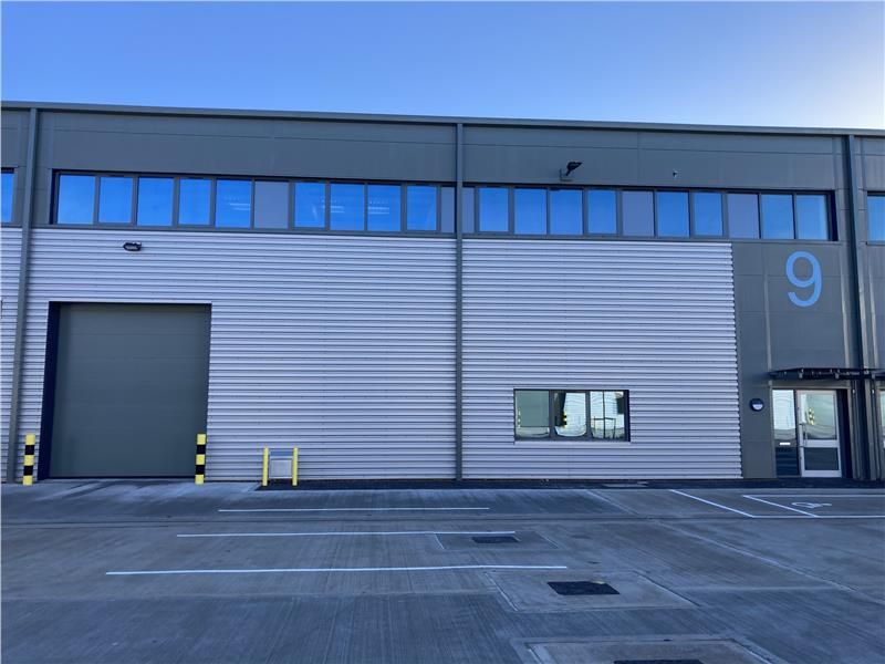 Industrial to let in Unit 9 Aerial Park, Asheridge Road, Chesham ...