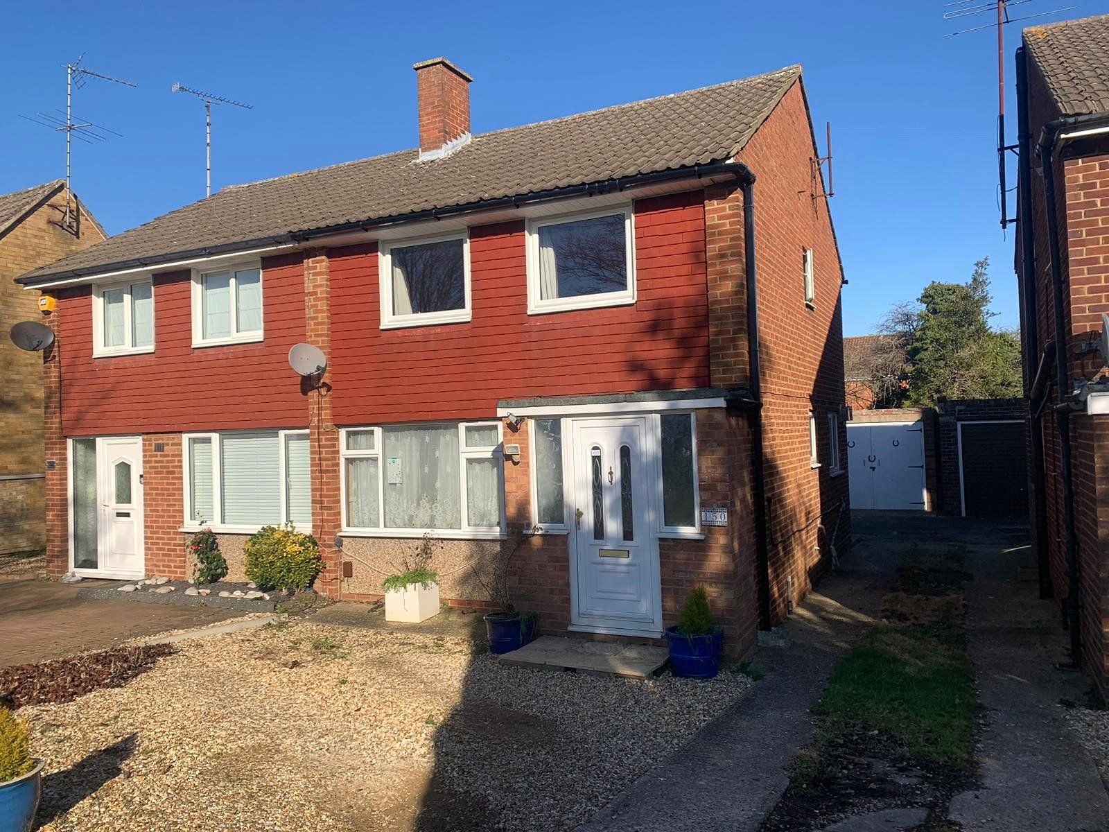 3 Bed Semi Detached House For Sale In Shenley Road Bletchley Milton