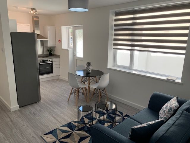 2 bed flat to rent in Connaught Road, Roath, Cardiff CF24 - Zoopla