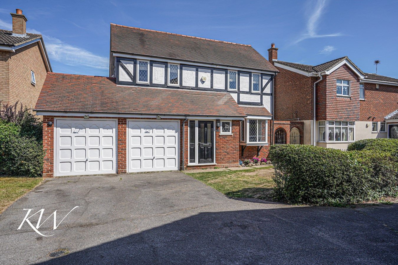 4 Bed Detached House For Sale In Meadow View Close Stanway Colchester