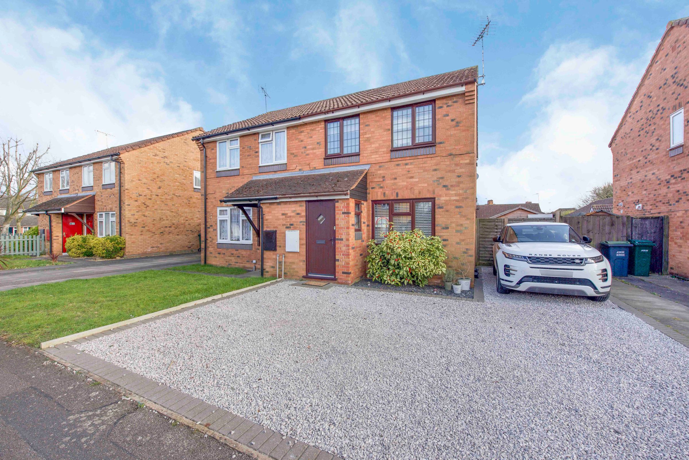 3 bed semi-detached house for sale in Springwell Avenue, Mill End ...