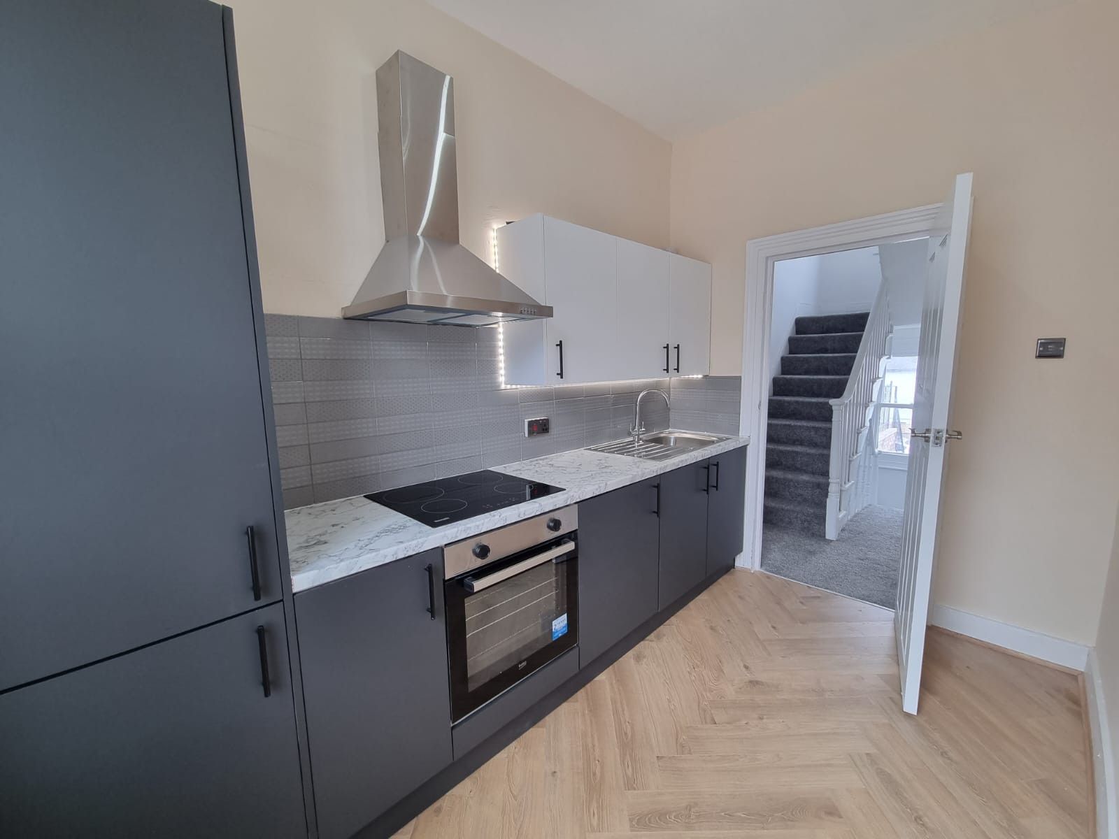 2 bed flat to rent in Loampit Hill, London SE13 - Zoopla
