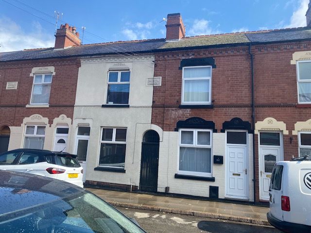 4 bed terraced house to rent in Dunton Street, Leicester LE3 - Zoopla