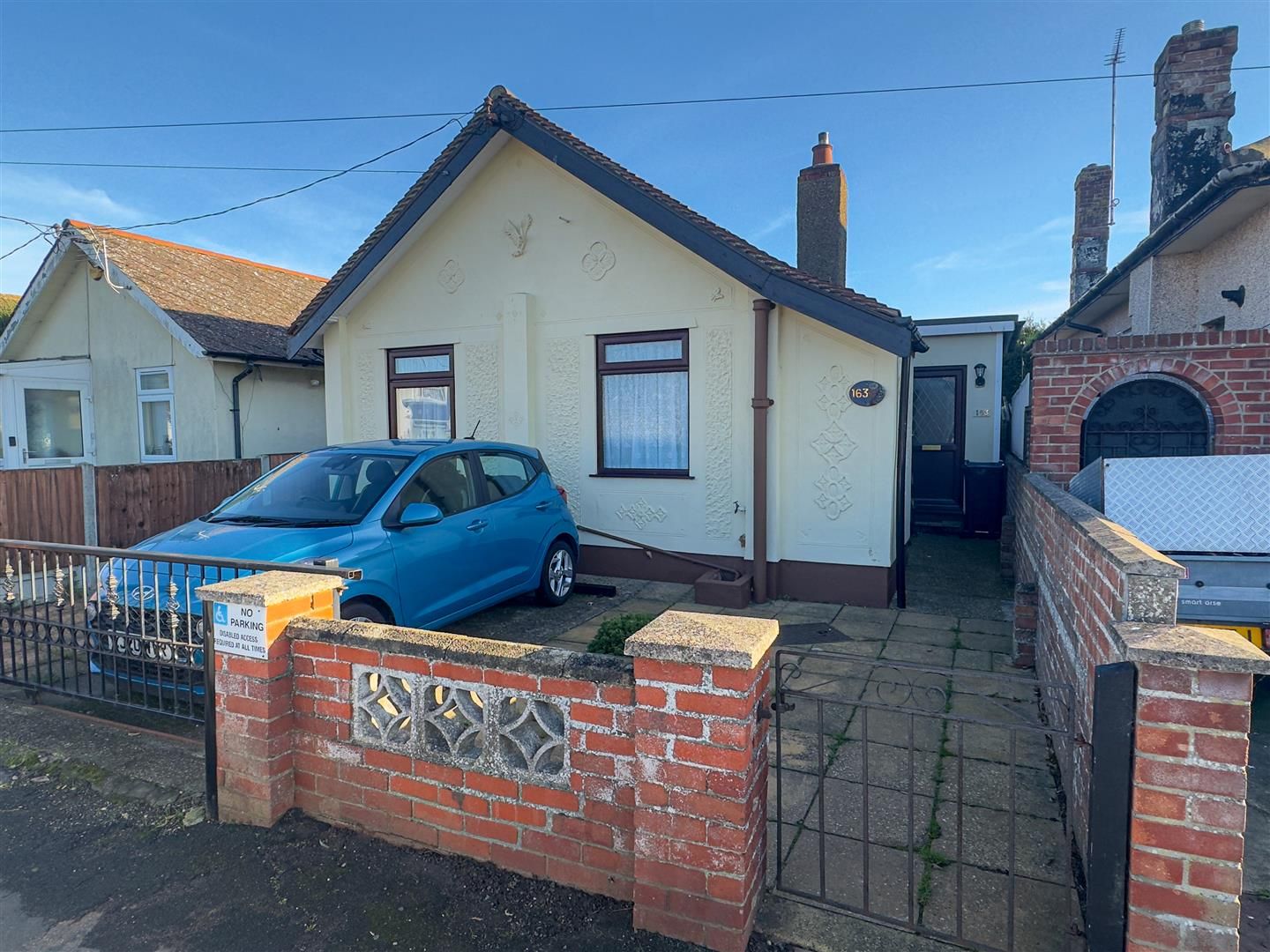 2 bed detached bungalow for sale in Meadow Way, Jaywick, Clacton-On-Sea ...