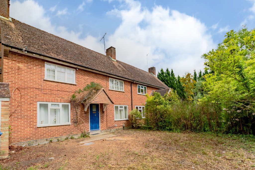 2 bed maisonette for sale in Pyestock Crescent, Farnborough, Hampshire ...