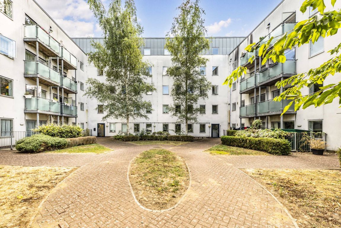 1 bed flat for sale in Du Cane Road, London W12 - Zoopla