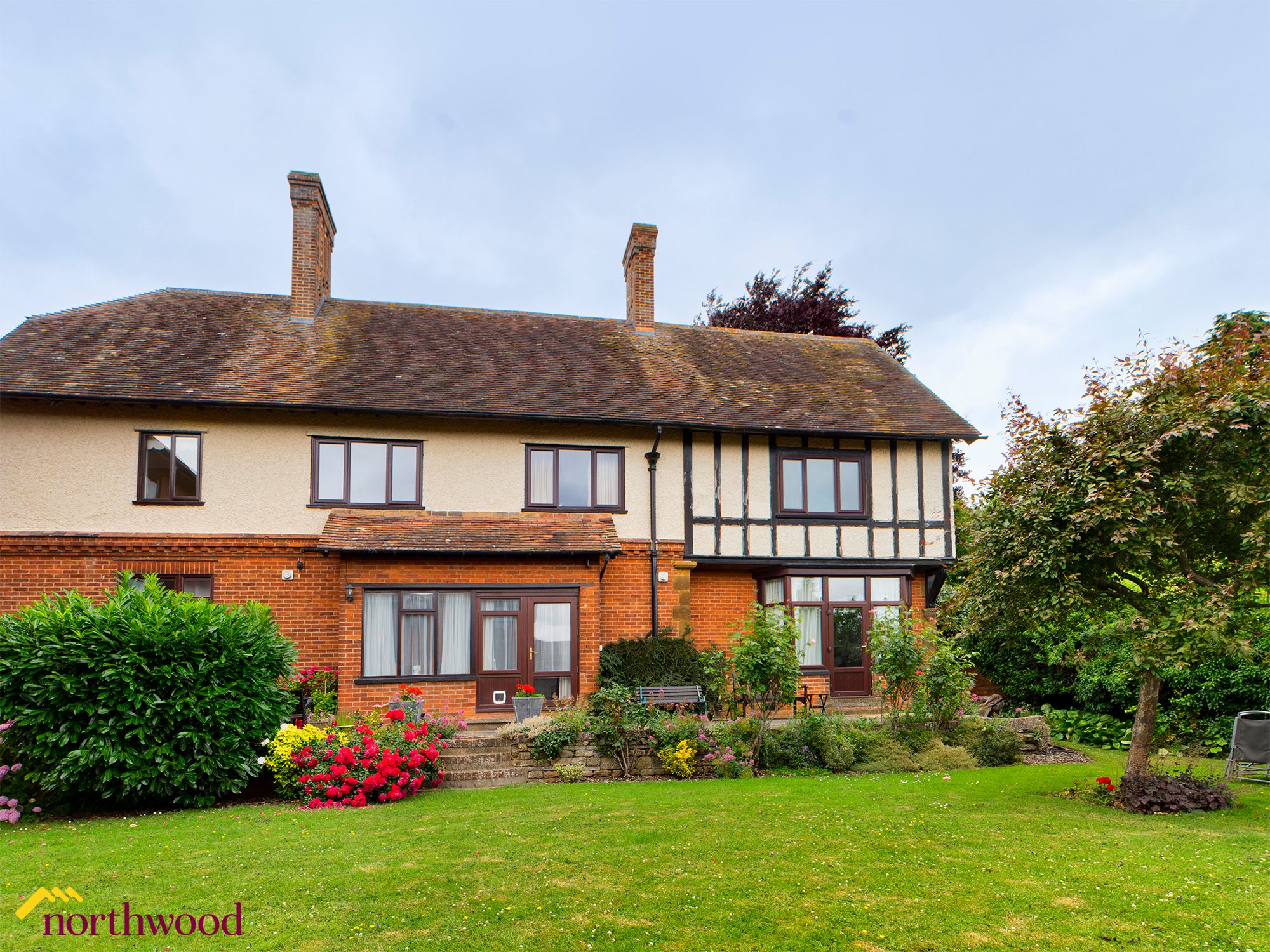 1 bed flat for sale in Fircroft, Hightown Road, Banbury OX16 - Zoopla