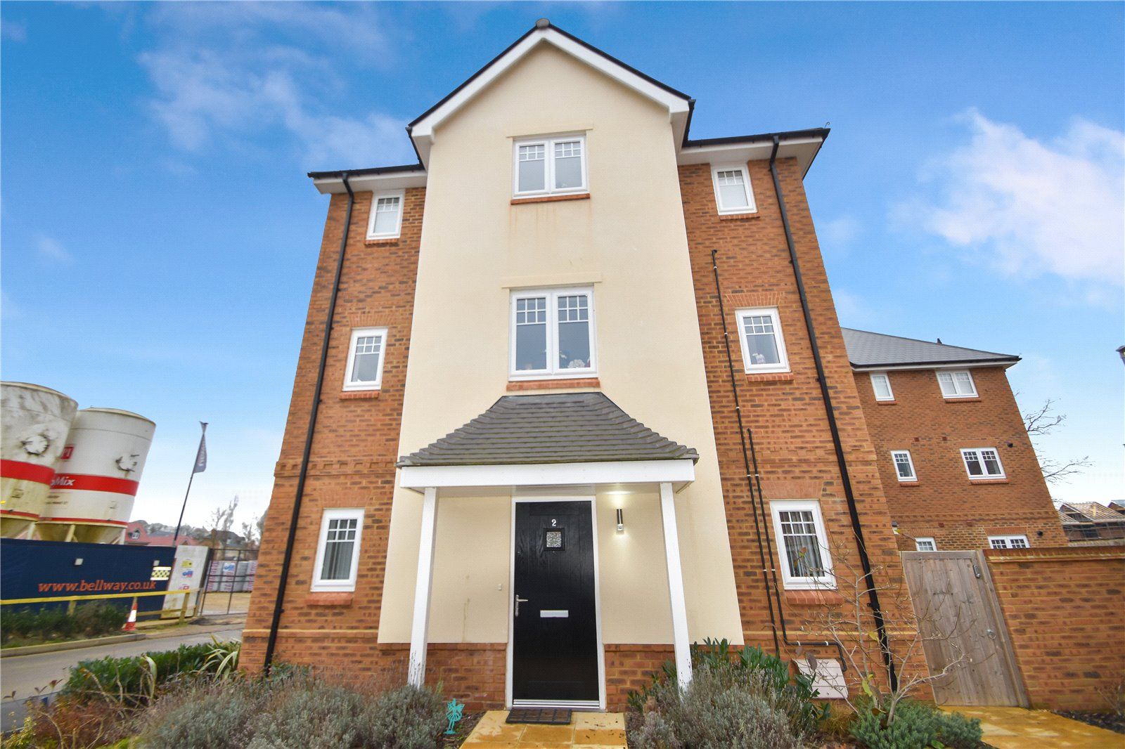 2 bed flat for sale in Duke Court, Edenbridge, Kent TN8 - Zoopla