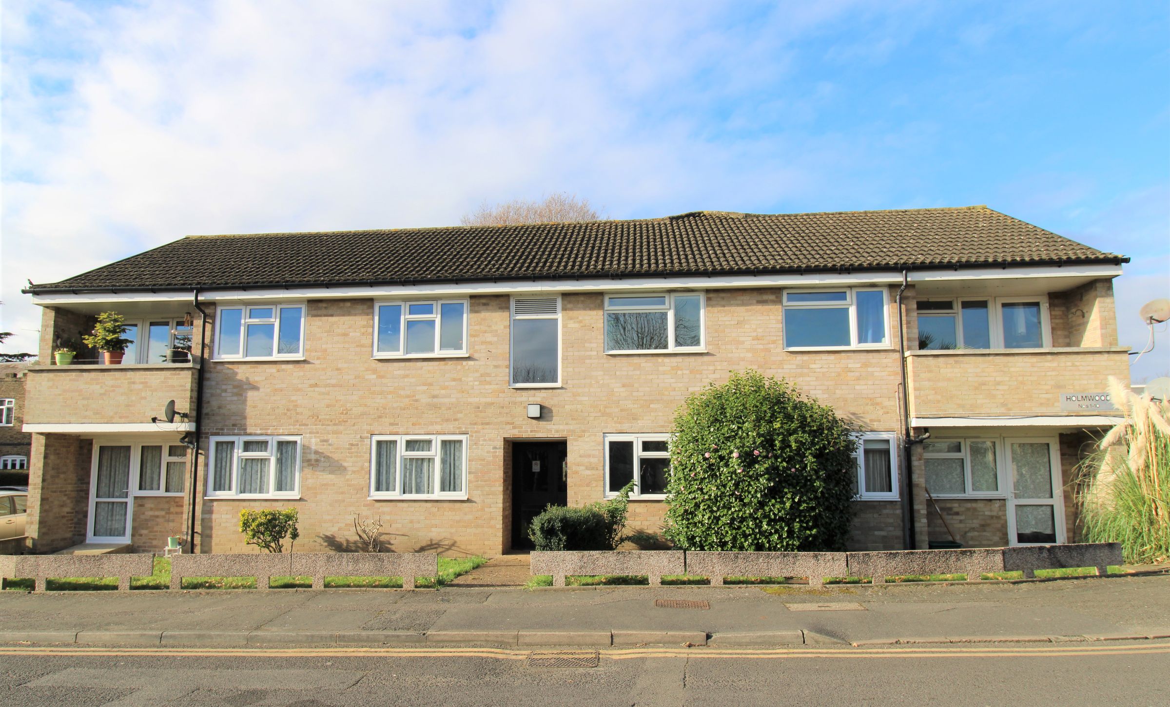 2 bed flat to rent in Alpha Road, Surbiton KT5 - Zoopla