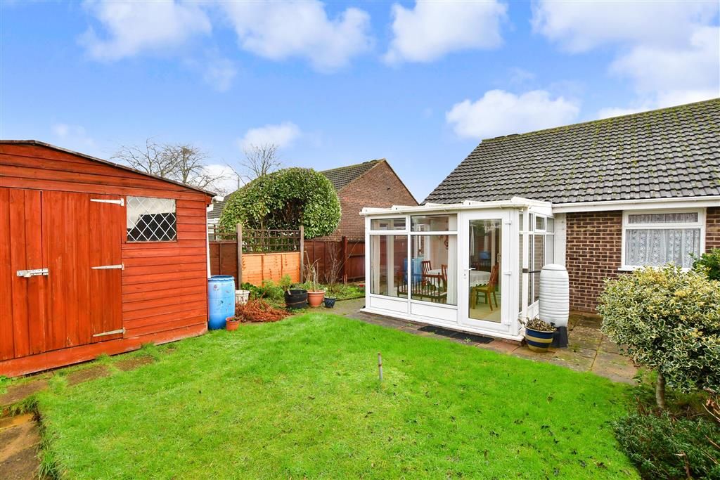 2 Bed Semi Detached Bungalow For Sale In Keats Road Larkfield