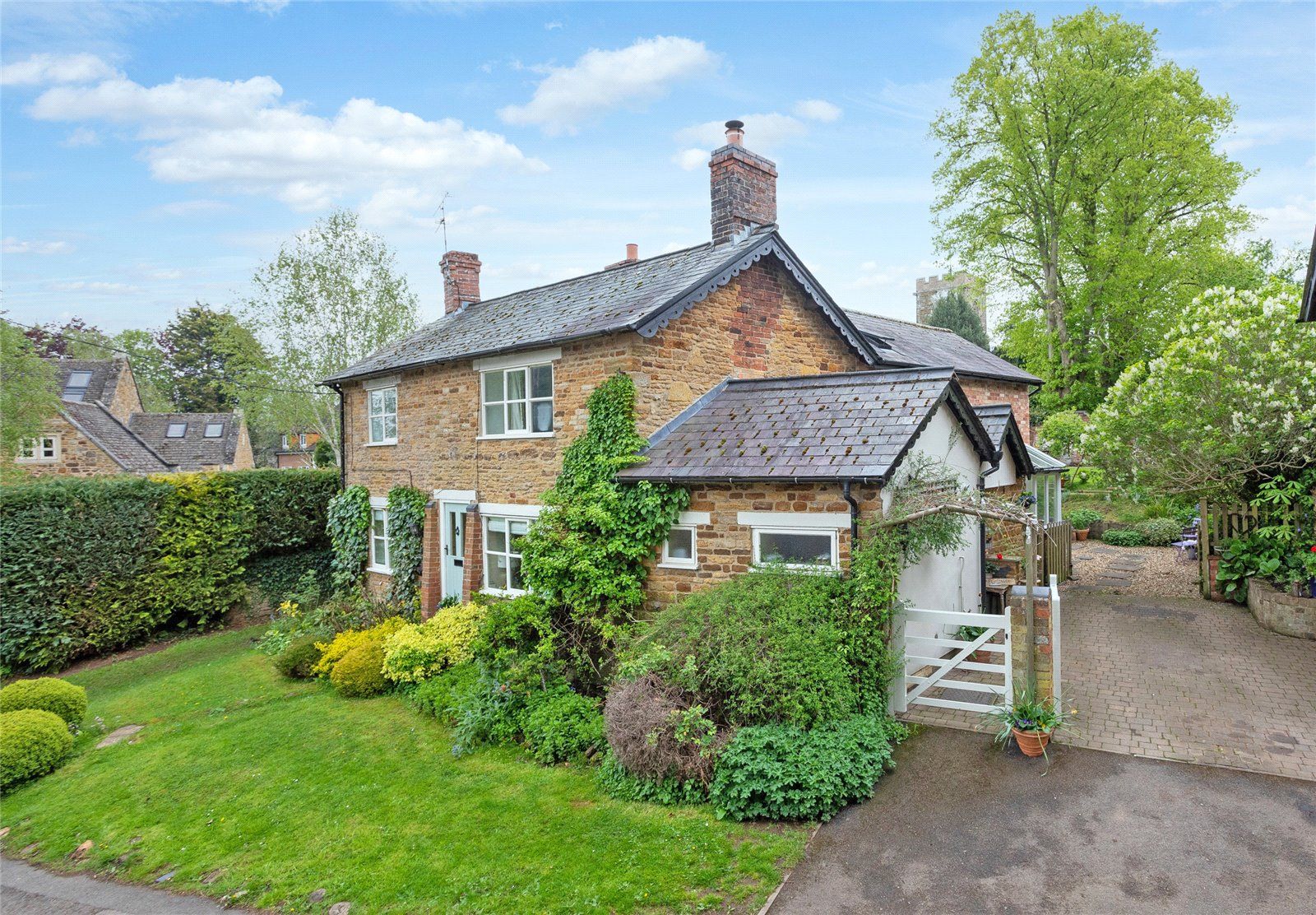 4 bed cottage for sale in Rectory Lane, Holcot, Northamptonshire NN6 ...