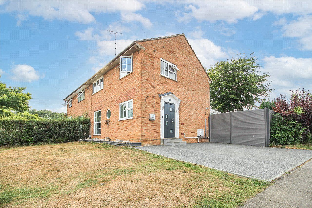 3 bed semi-detached house for sale in West Mead, Welwyn Garden City ...