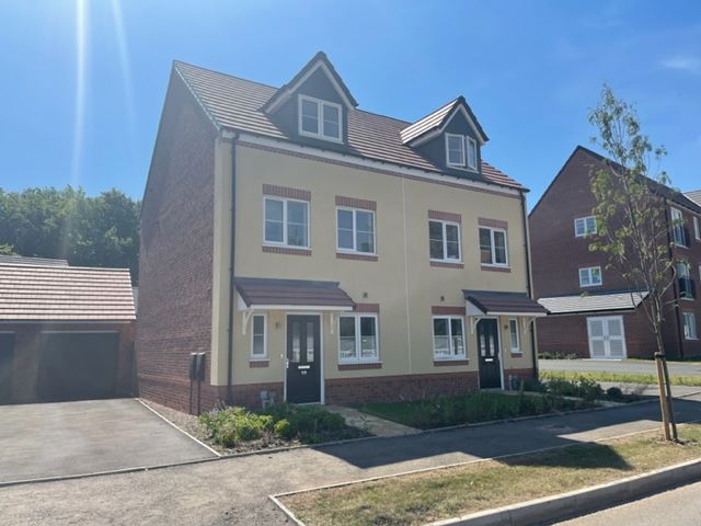 3 bed property to rent in Lea Castle Drive, Lea Castle, Kidderminster ...