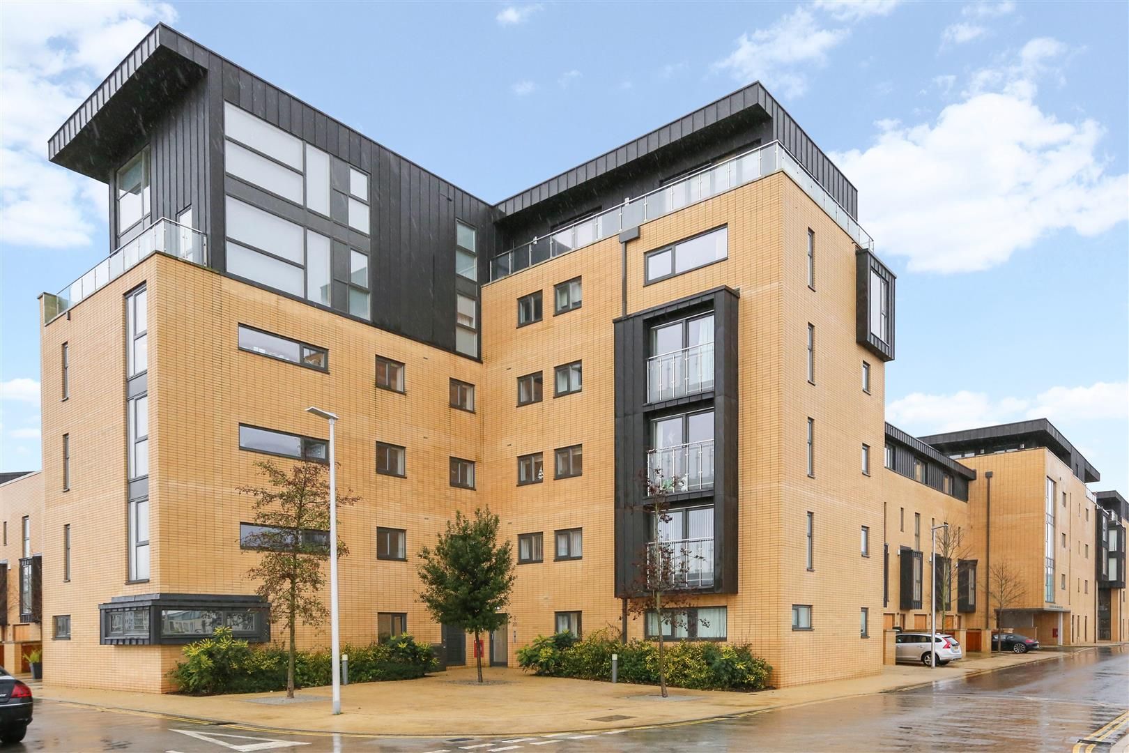 2 bed flat for sale in Plas Bowles, Cardiff CF11 - Zoopla