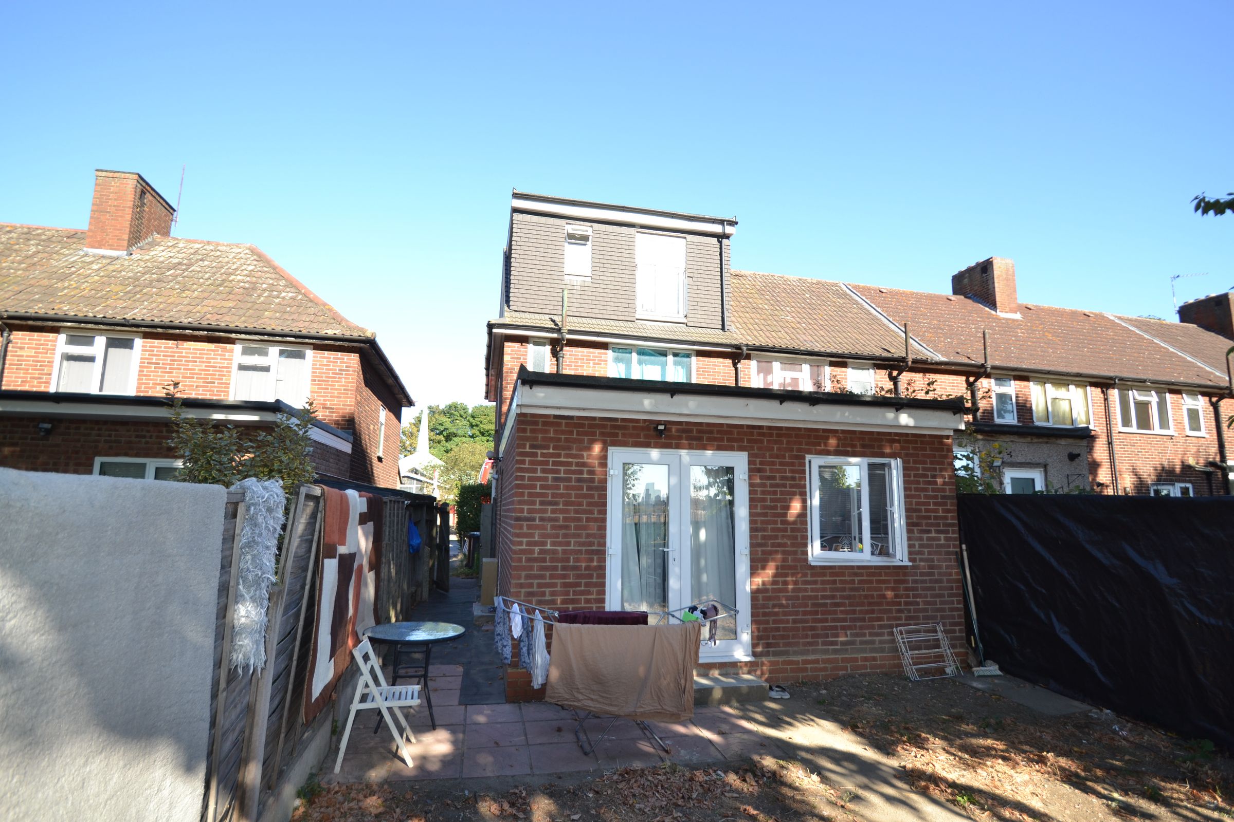 5 Bed End Terrace House For Sale In Lodge Avenue Becontree Dagenham